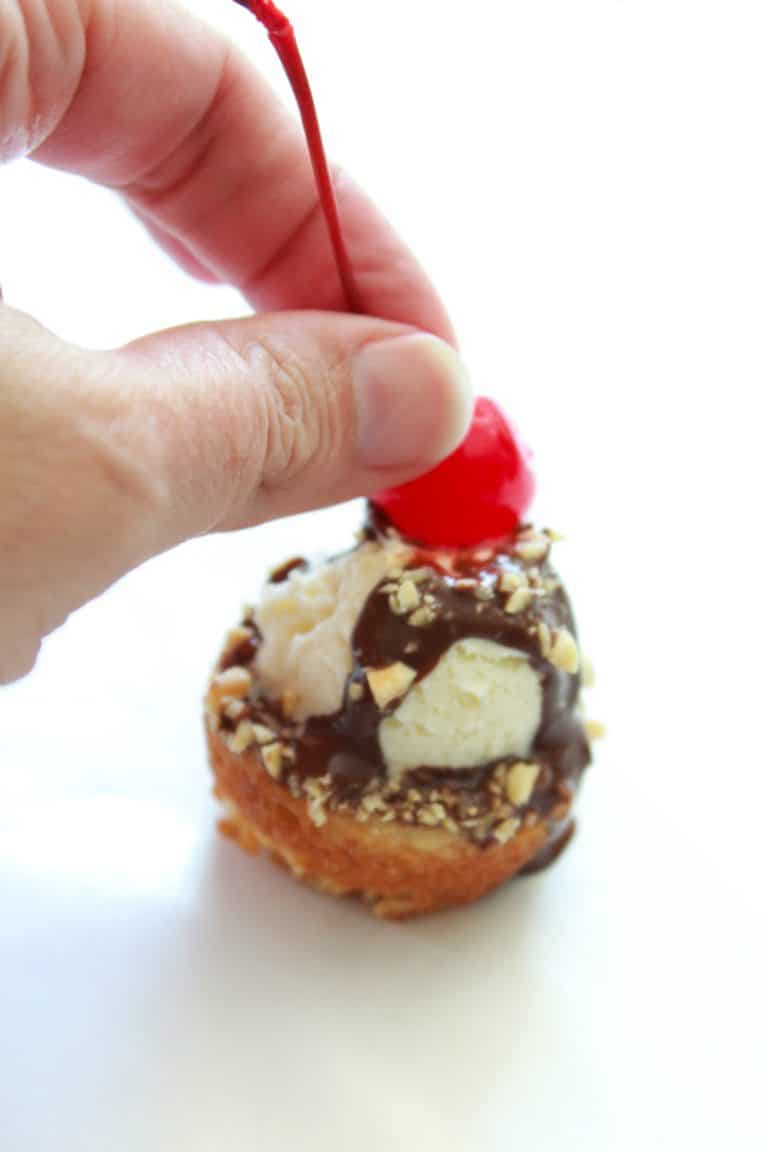 Ice Cream Sundae Cookie Bites - Practically Homemade