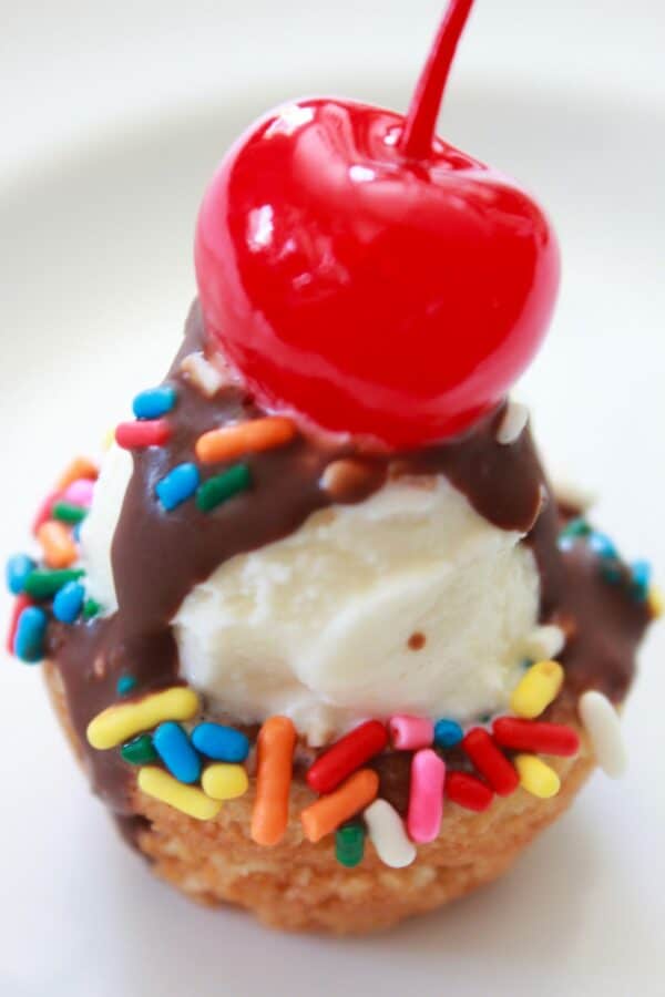 Ice Cream Sundae Cookie Bites - Practically Homemade