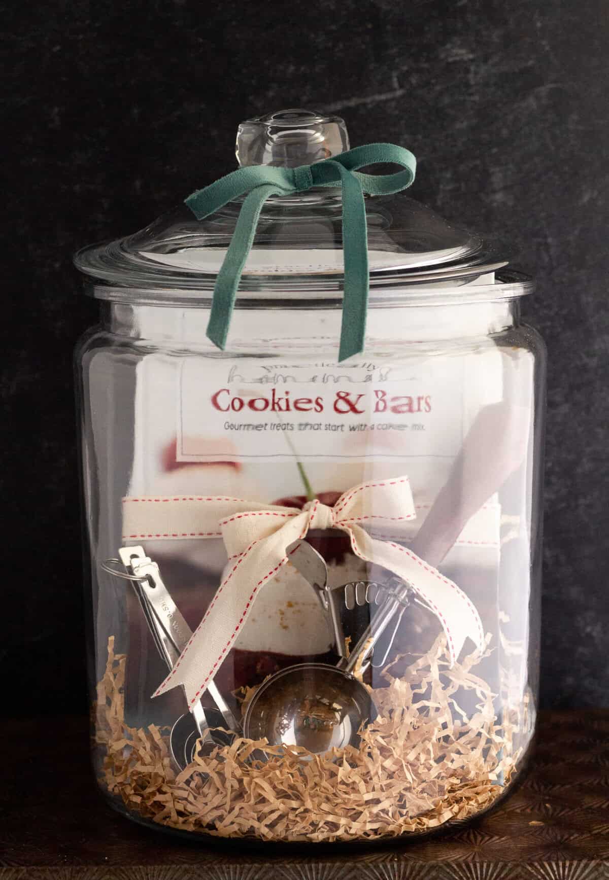 6 ideas for Cookbook Gifts - Practically Homemade